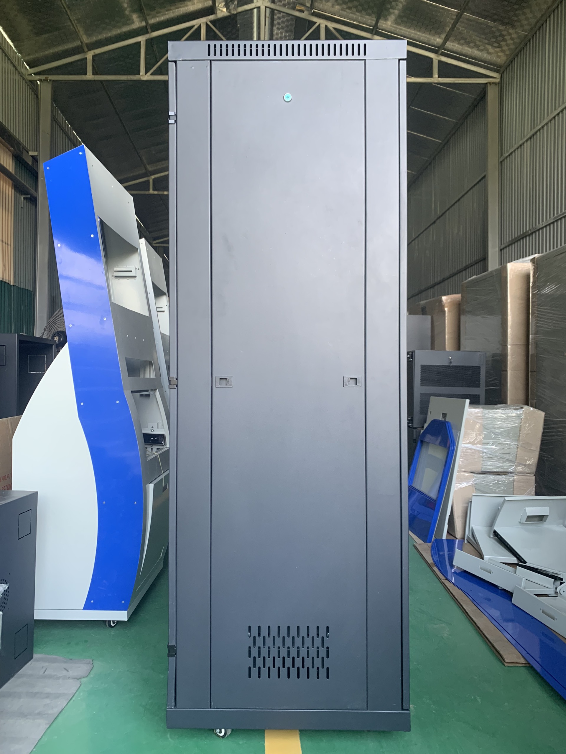 Những điều cần biết trước khi mua tủ rack, tủ mạng » Cơ Điện Hà Nội