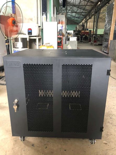 Những điều cần biết về chiếc tủ rack 10U D600 chính hãng SeArack