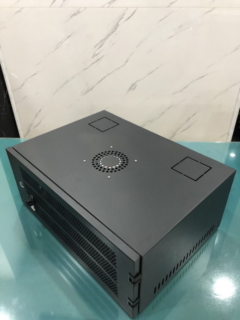 Tất tần tật về chiếc tủ rack, tủ mạng treo tường 4U giá rẻ hãng SeArack