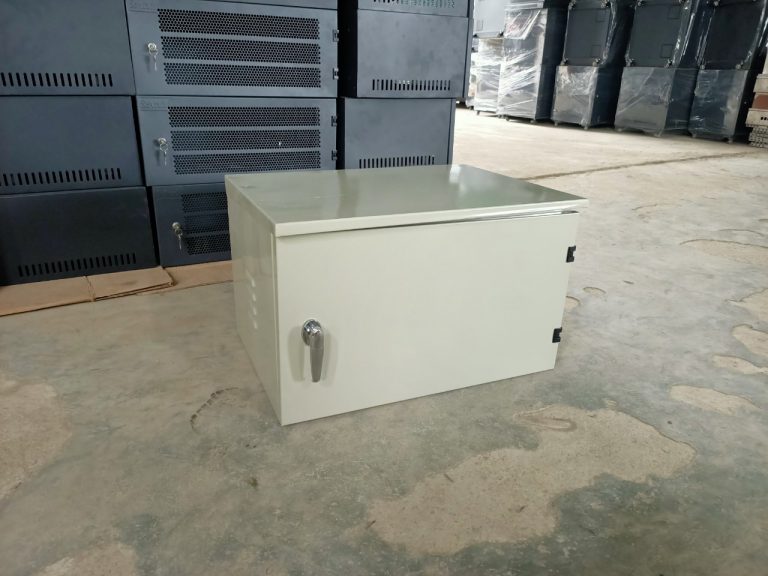 Tủ rack 6U, tủ mạng 6U chất lượng cao, giá rẻ thương hiệu SeArack.